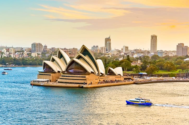 Top 20 Famous Landmarks Around The World