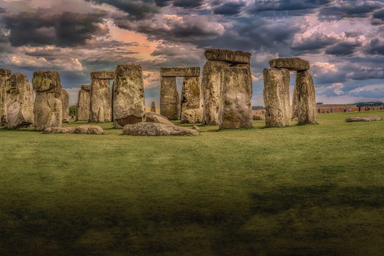 Top 20 Famous Landmarks Around The World